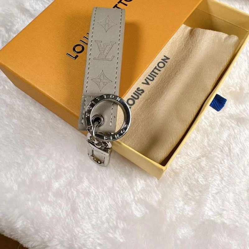 Top mirror Louis Vuitton Keychains