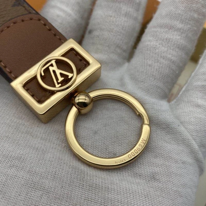 Accurate model Louis Vuitton Keychains