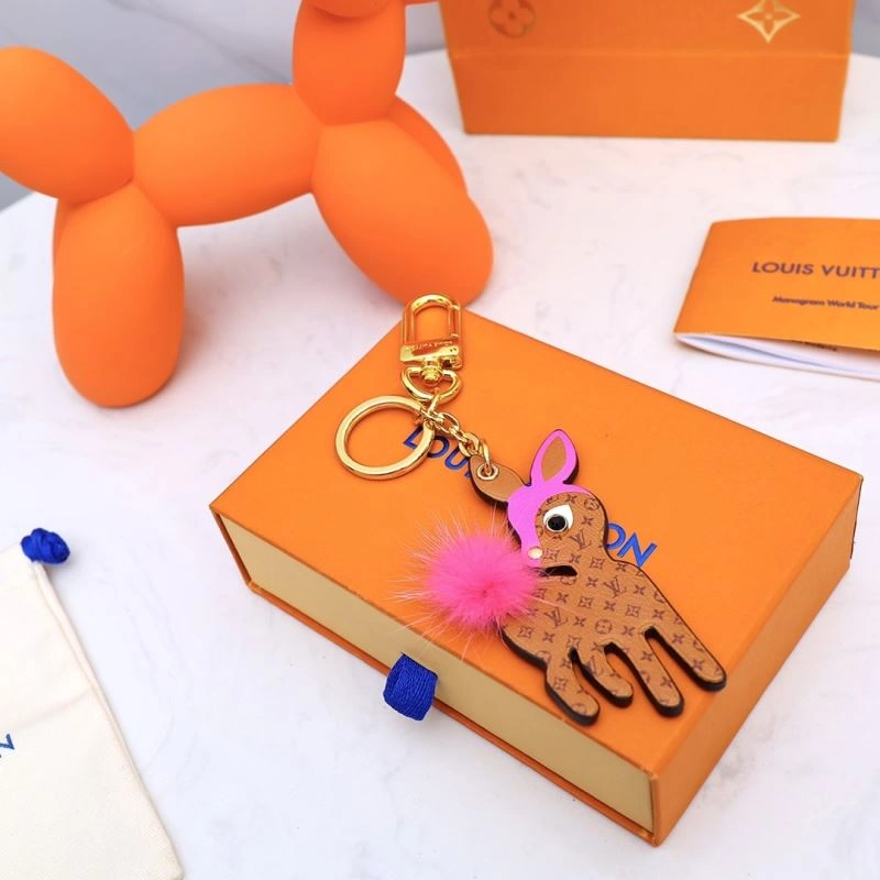 Top match Louis Vuitton Keychains
