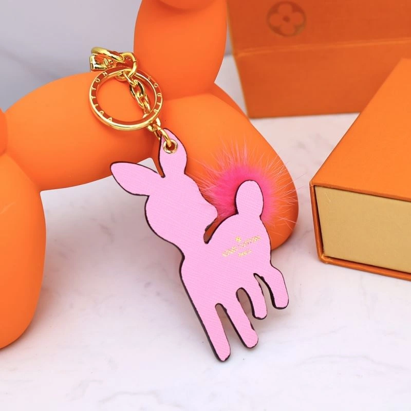 Top match Louis Vuitton Keychains