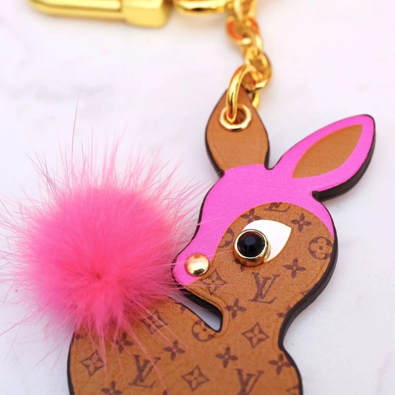 Top match Louis Vuitton Keychains