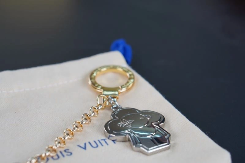 Accurate model Louis Vuitton Keychains