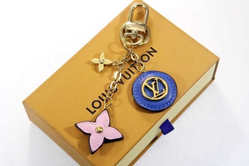 High accuracy Louis Vuitton Keychains