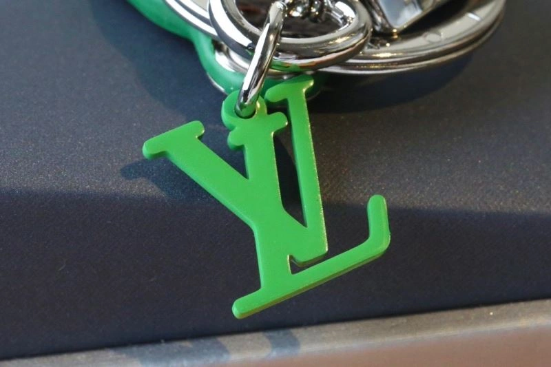 High accuracy Louis Vuitton Keychains