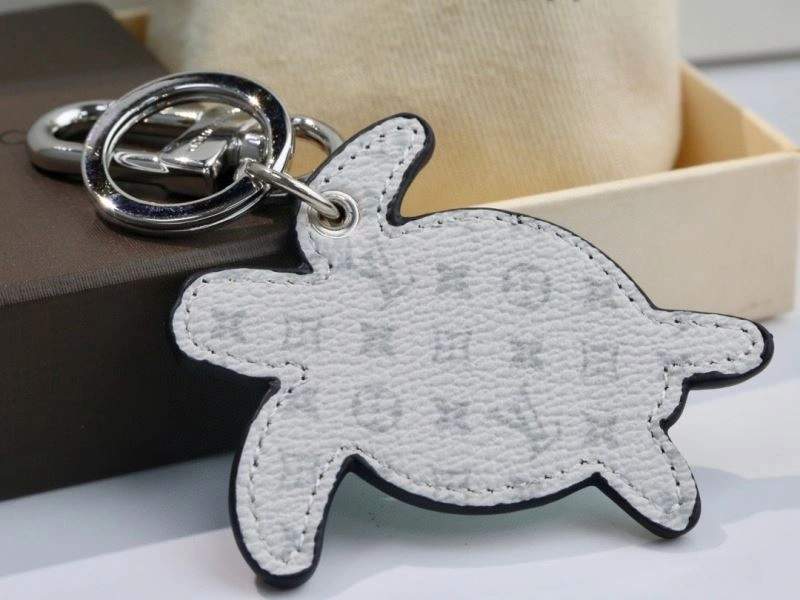 1:1 copy Louis Vuitton Keychains