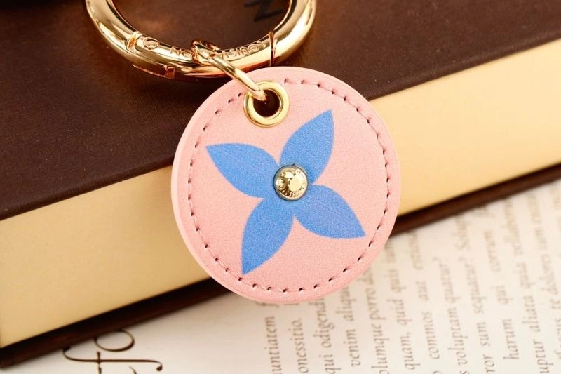 Top match Louis Vuitton Keychains