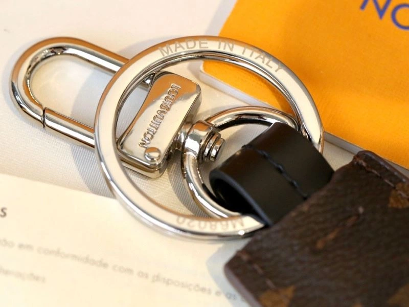 Top mirror Louis Vuitton Keychains
