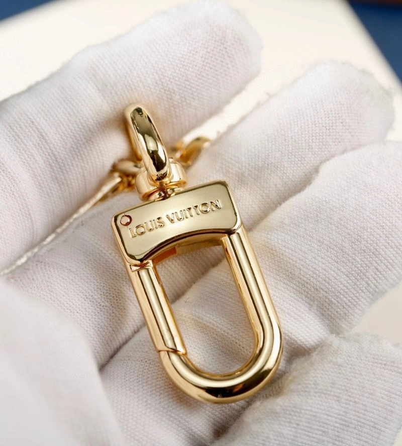 Top match Louis Vuitton Keychains