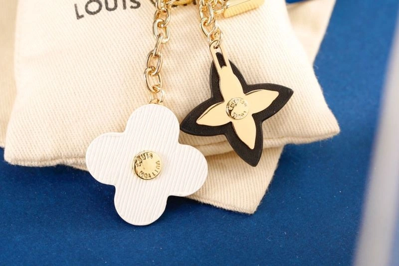 Bargain Louis Vuitton Keychains