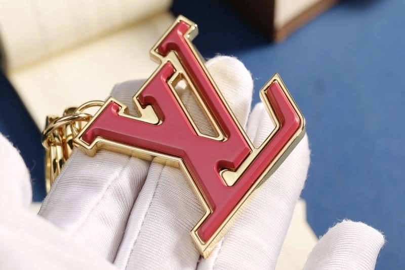 Top match Louis Vuitton Keychains