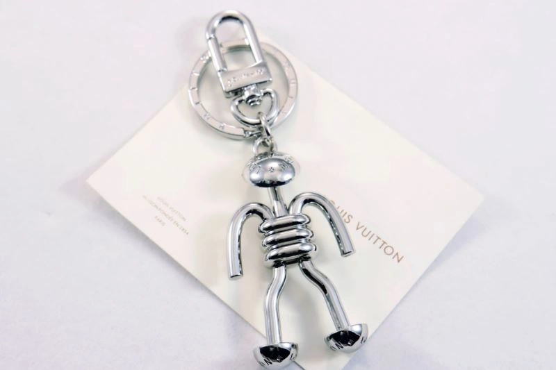 Top match Louis Vuitton Keychains