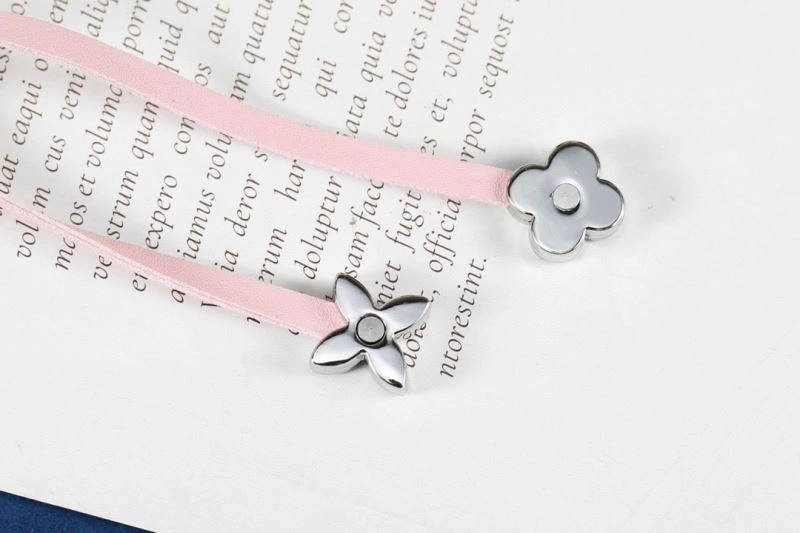 Low-cost Louis Vuitton Keychains