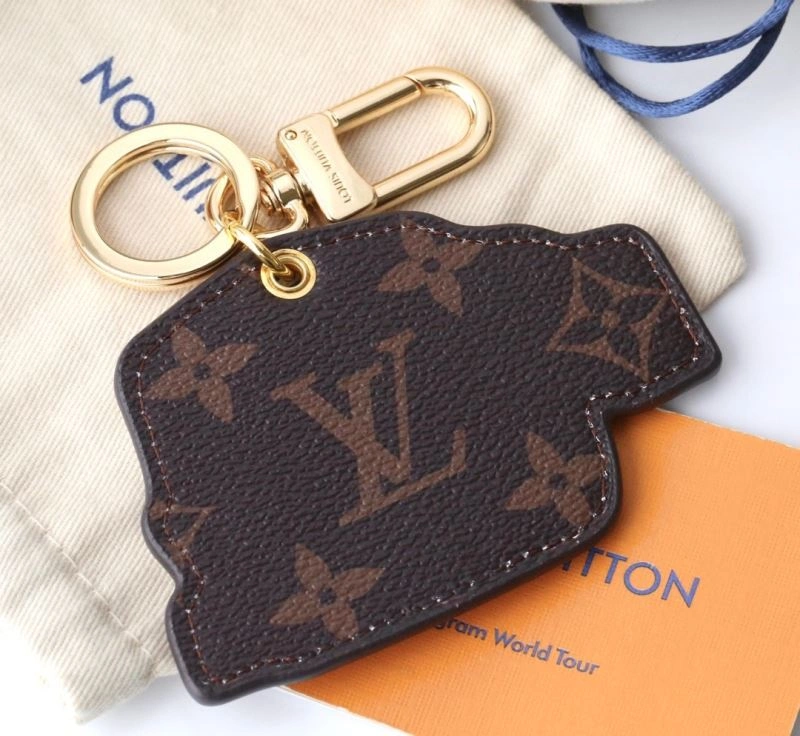 Top match Louis Vuitton Keychains