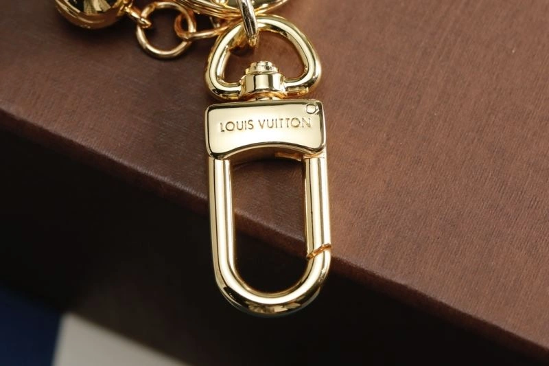Top match Louis Vuitton Keychains