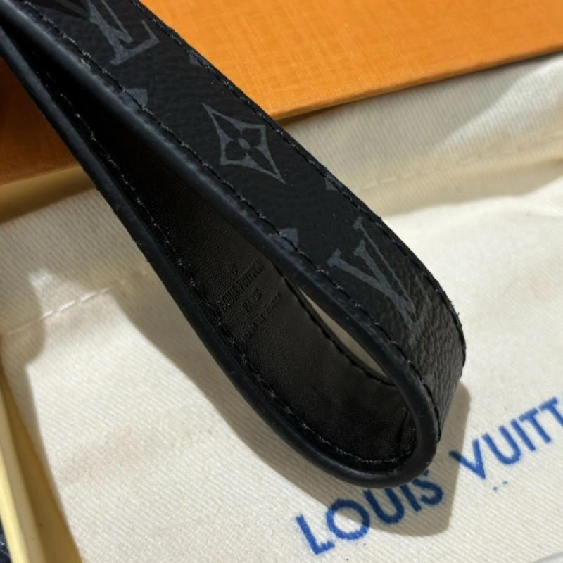 Top mirror Louis Vuitton Keychains