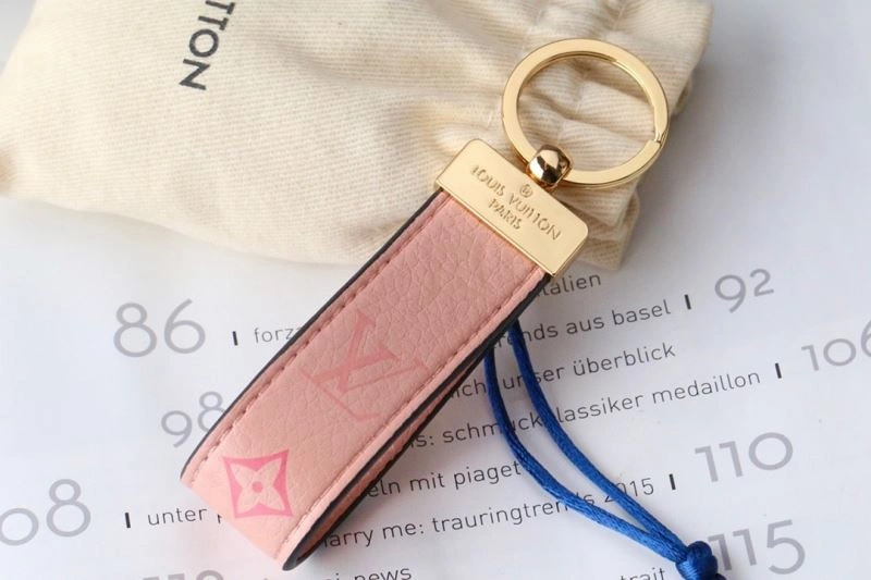 High accuracy Louis Vuitton Keychains
