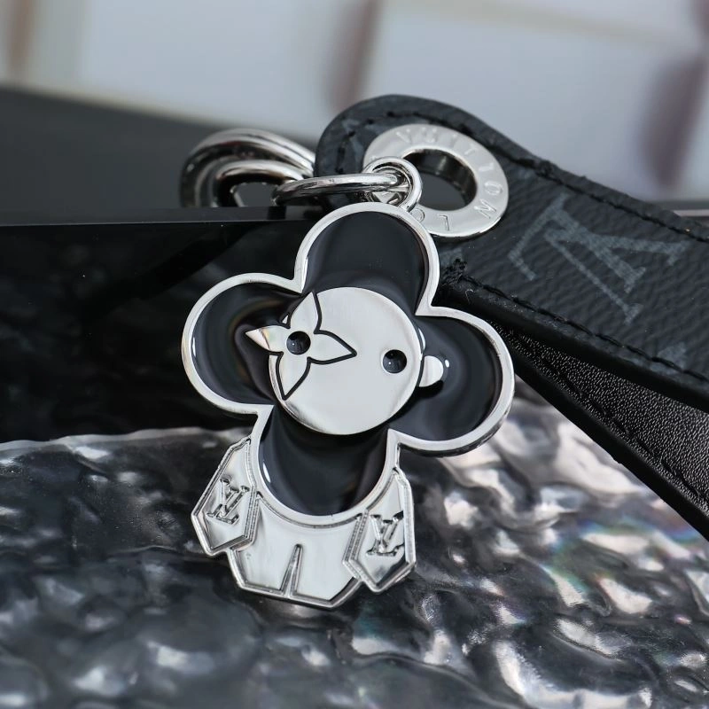Top match Louis Vuitton Keychains