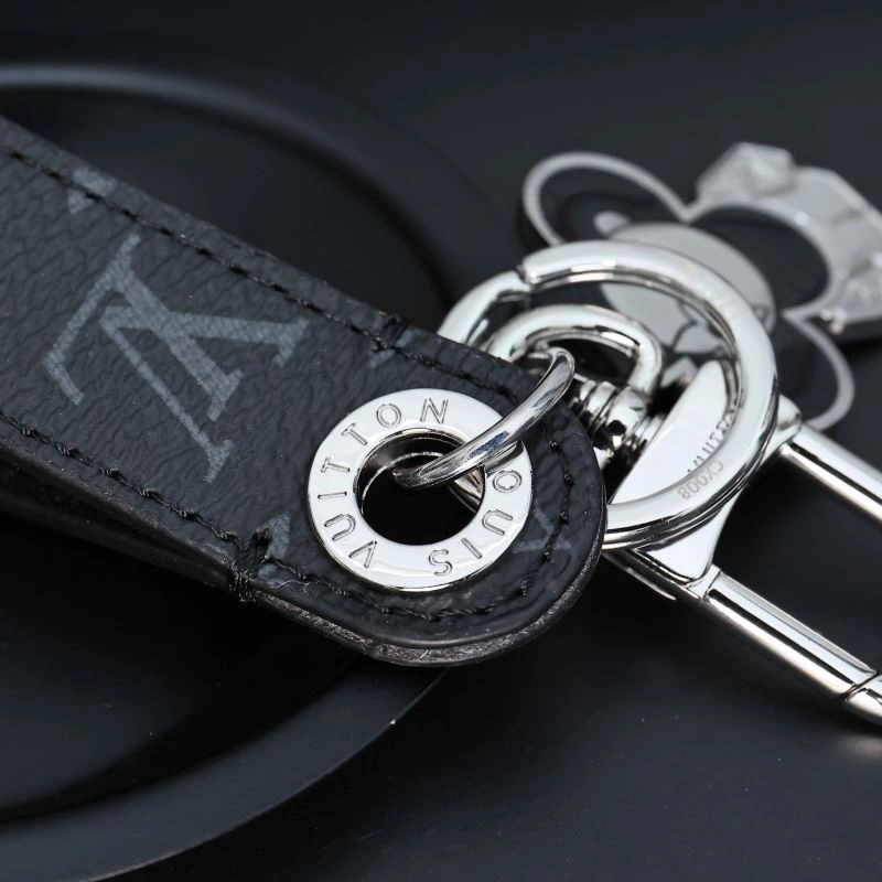 Top match Louis Vuitton Keychains