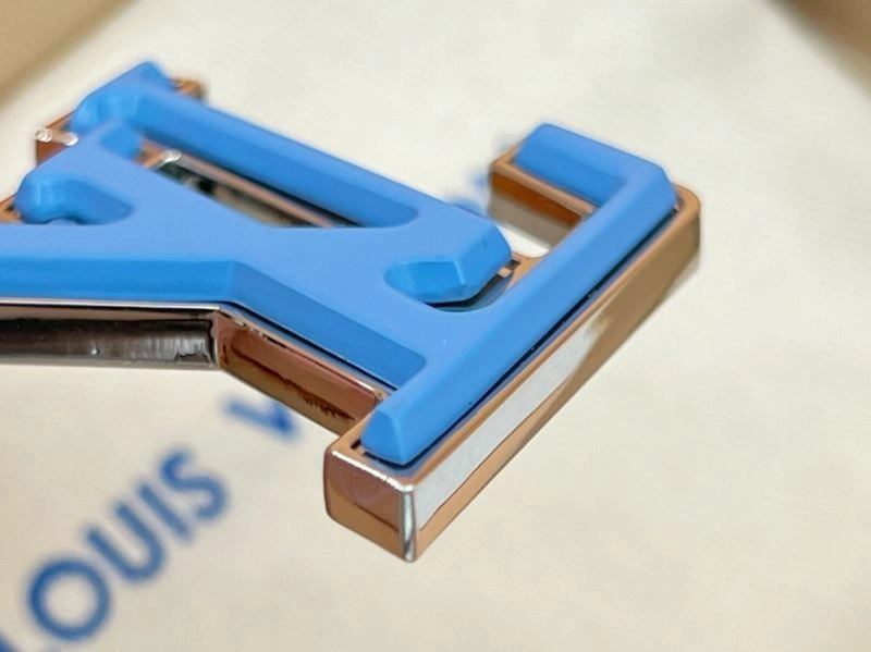 Brand-authenticated Louis Vuitton Keychains