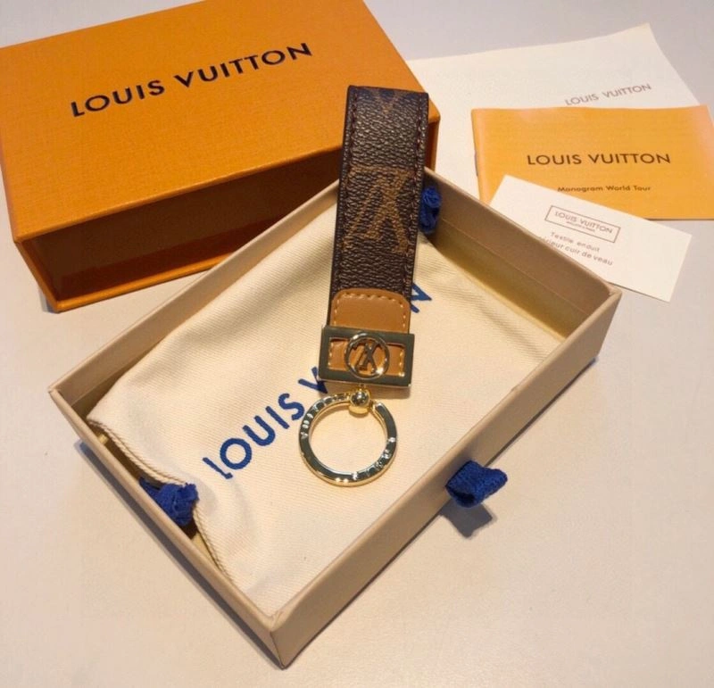 Top match Louis Vuitton Keychains