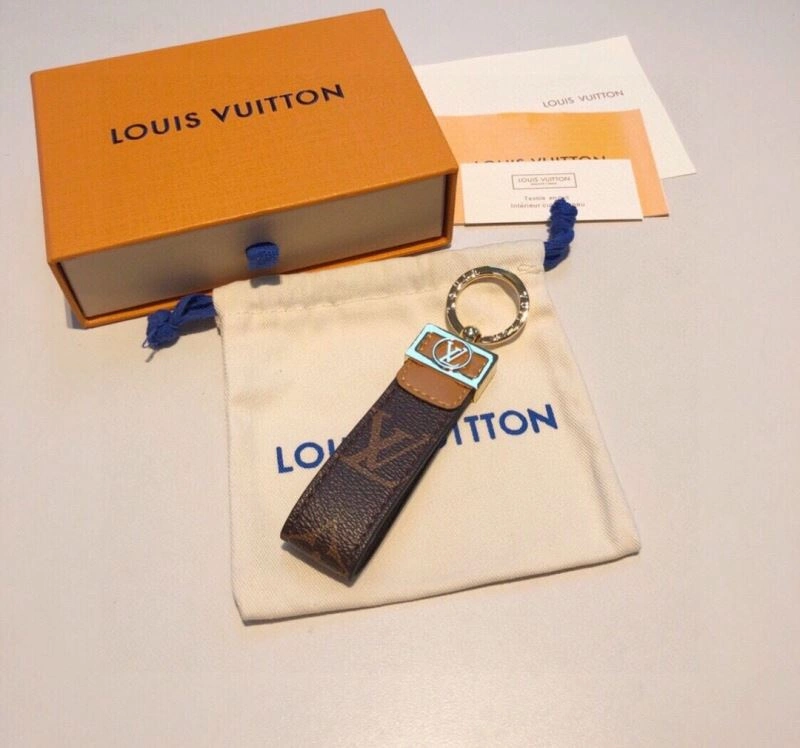 Top match Louis Vuitton Keychains