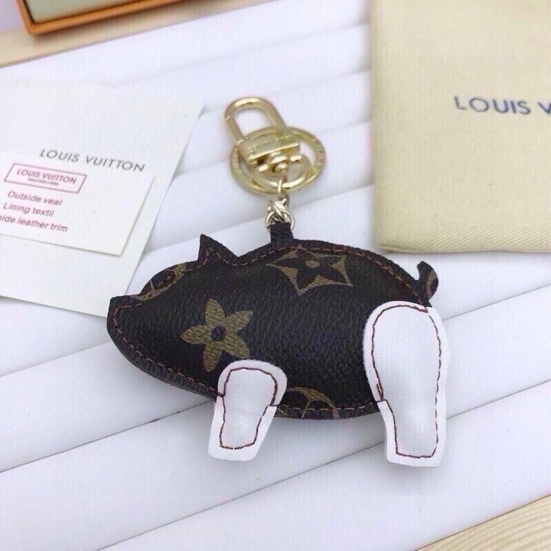 Brand-authenticated Louis Vuitton Keychains