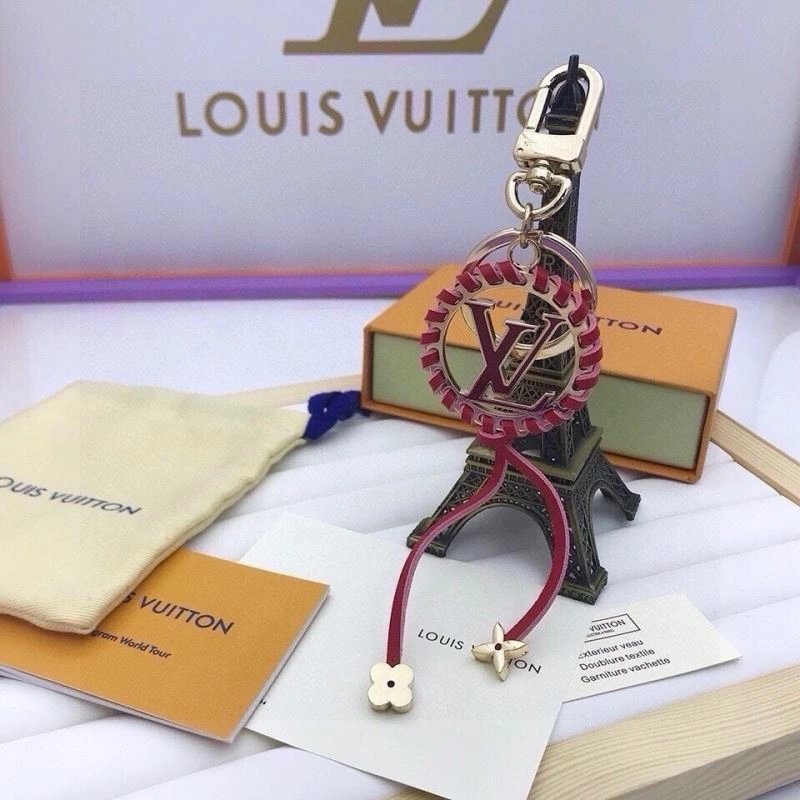 Top match Louis Vuitton Keychains