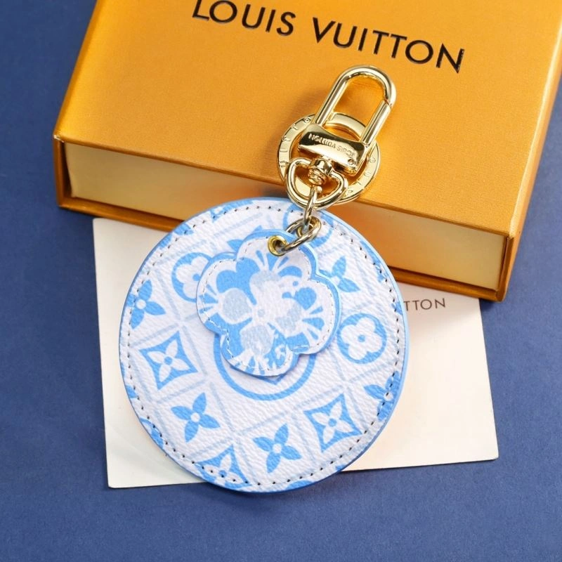 Top match Louis Vuitton Keychains