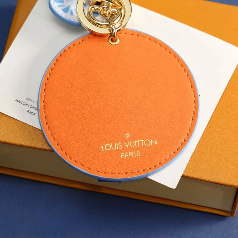 Top match Louis Vuitton Keychains