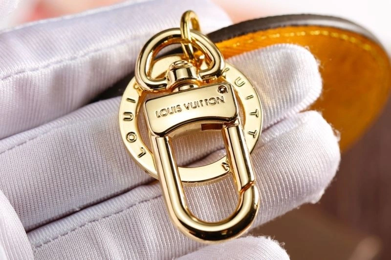 Accurate model Louis Vuitton Keychains