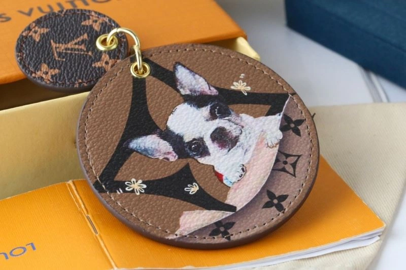 Accurate model Louis Vuitton Keychains