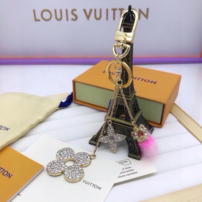 Top match Louis Vuitton Keychains