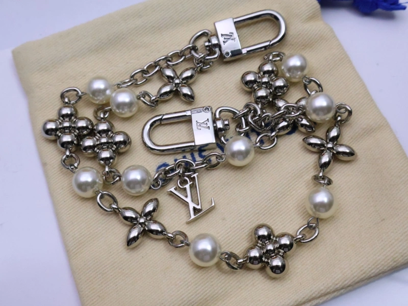 Brand-authenticated Louis Vuitton Keychains