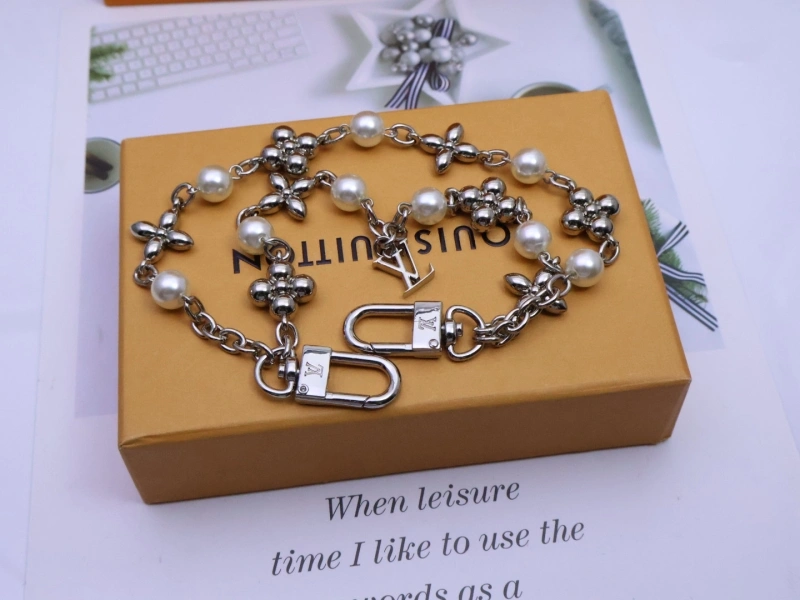 Brand-authenticated Louis Vuitton Keychains