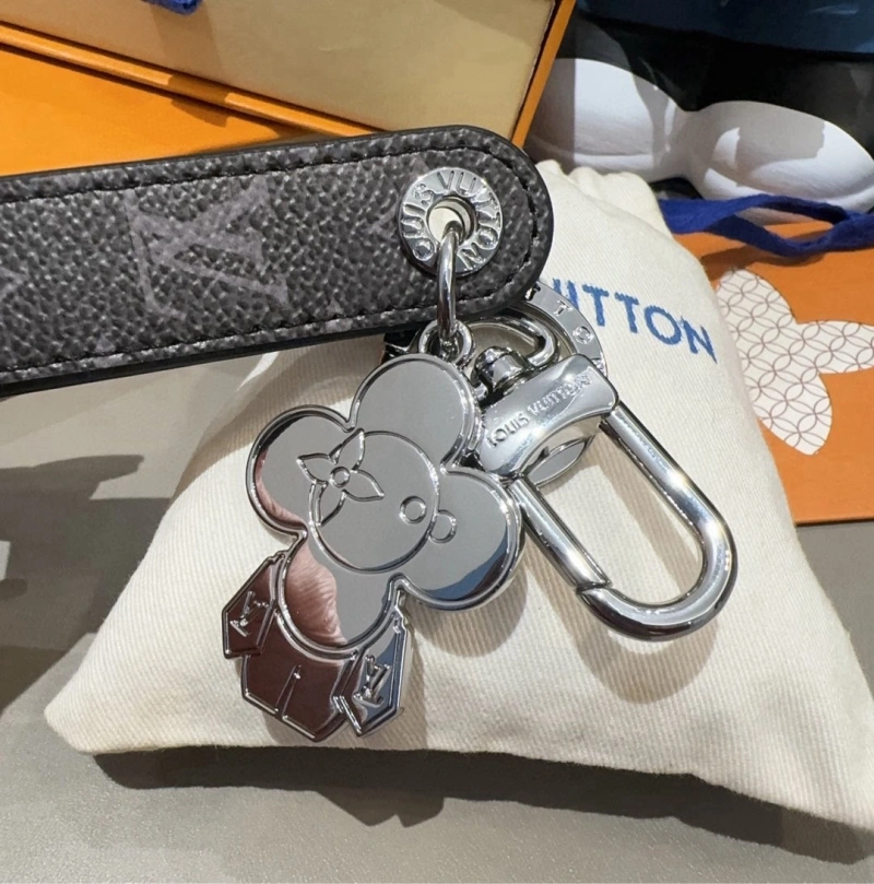 Bargain Louis Vuitton Keychains