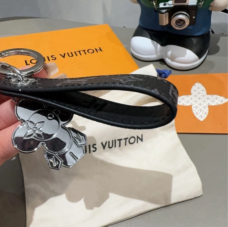 Bargain Louis Vuitton Keychains