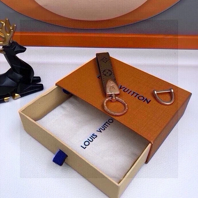 Top match Louis Vuitton Keychains