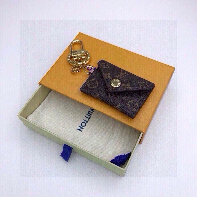 High accuracy Louis Vuitton Keychains
