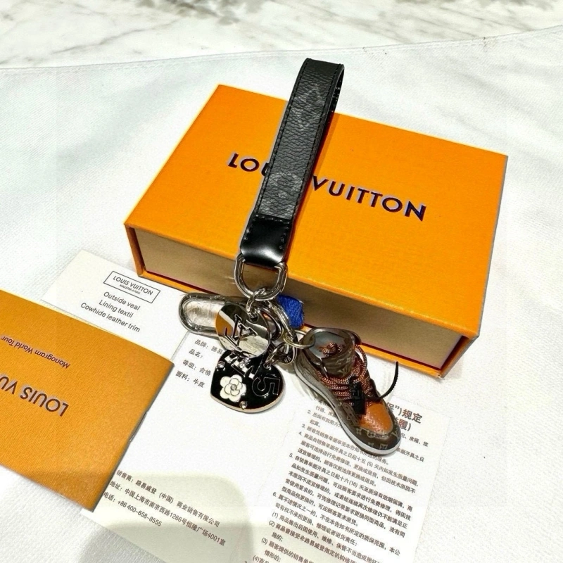 Top match Louis Vuitton Keychains