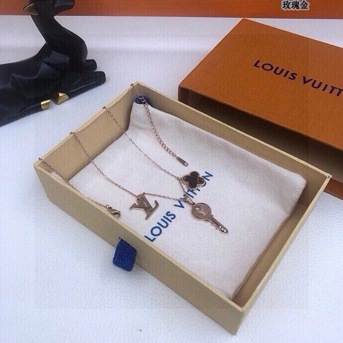 Brand-original Louis Vuitton Keychains