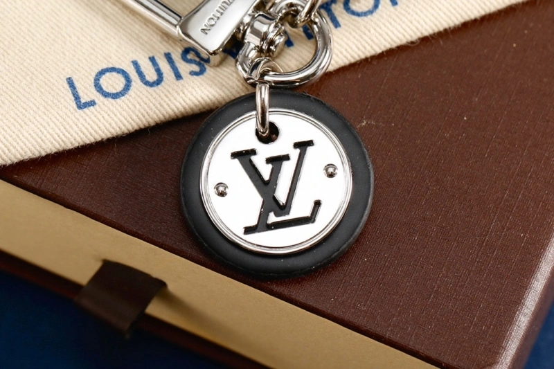 Accurate model Louis Vuitton Keychains