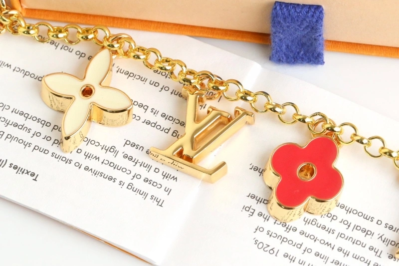 Bargain Louis Vuitton Keychains