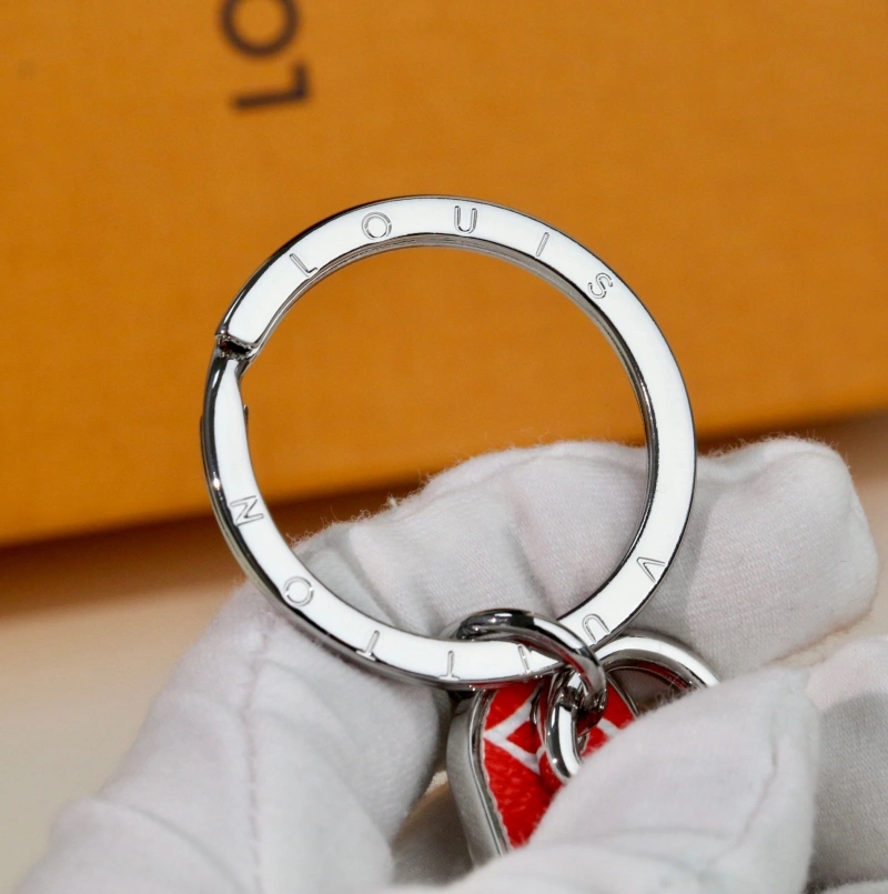 High accuracy Louis Vuitton Keychains