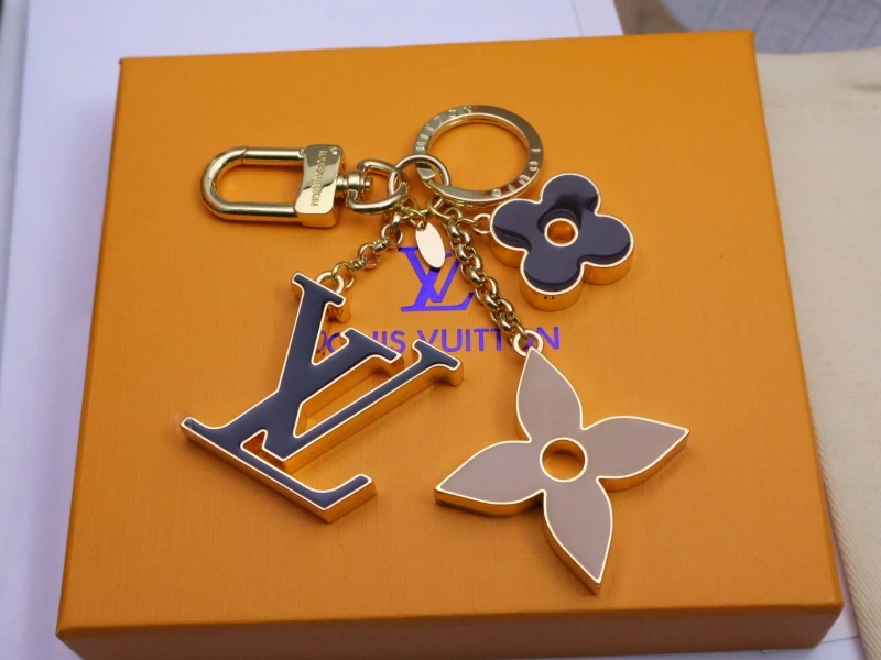 Top mirror Louis Vuitton Keychains