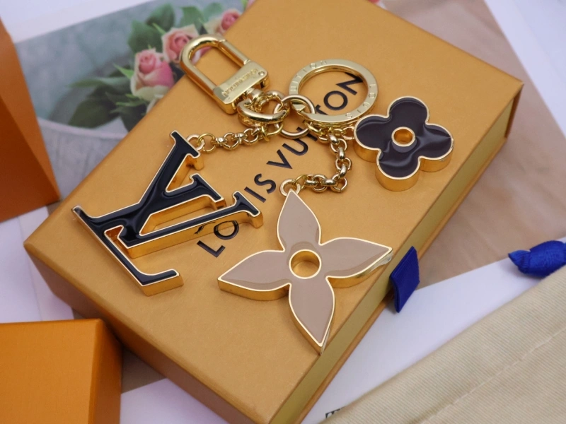 Top mirror Louis Vuitton Keychains