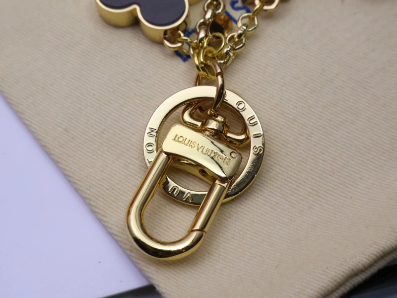 Top mirror Louis Vuitton Keychains