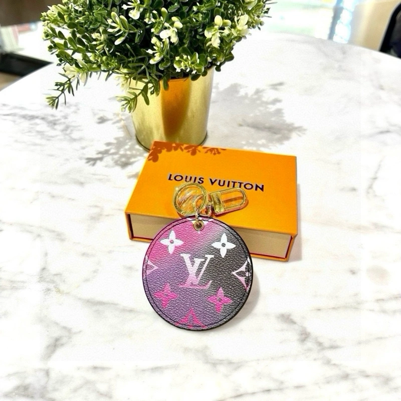 Factory-made Louis Vuitton Keychains