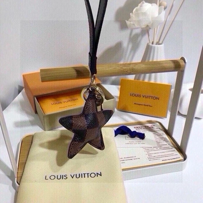 Bargain Louis Vuitton Keychains