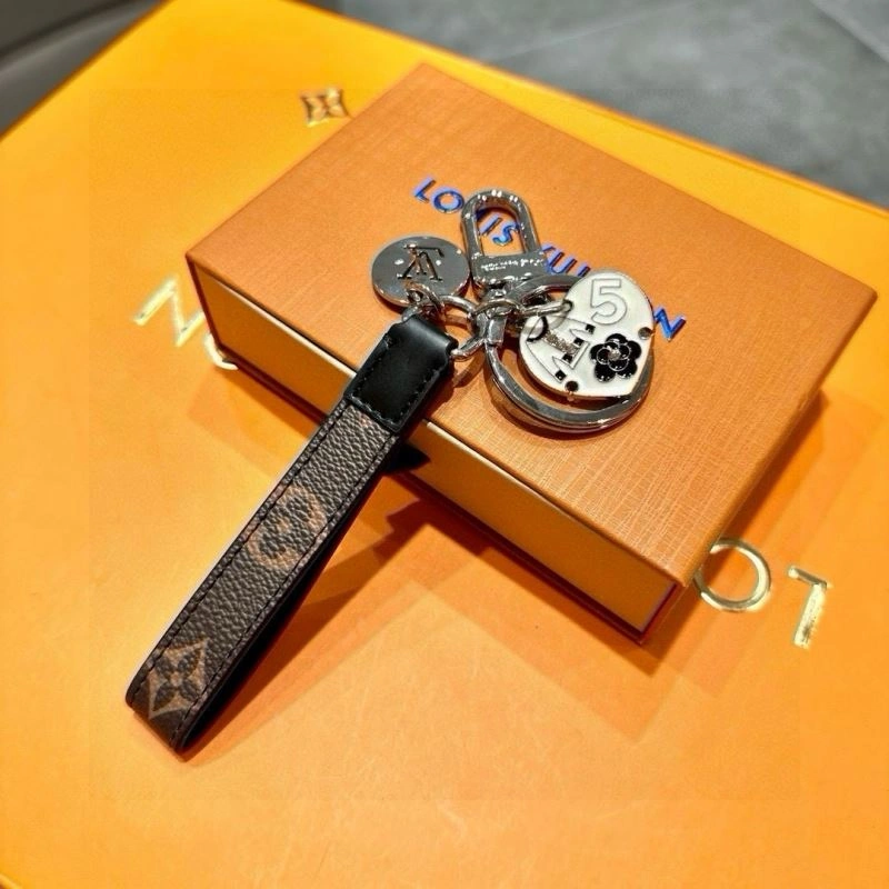 Top mirror Louis Vuitton Keychains