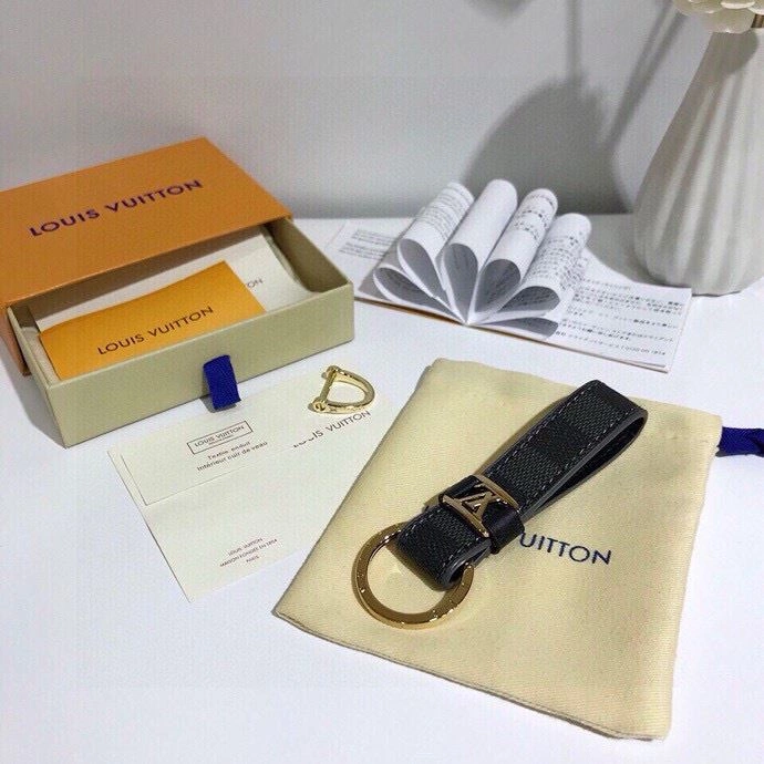 Top match Louis Vuitton Keychains